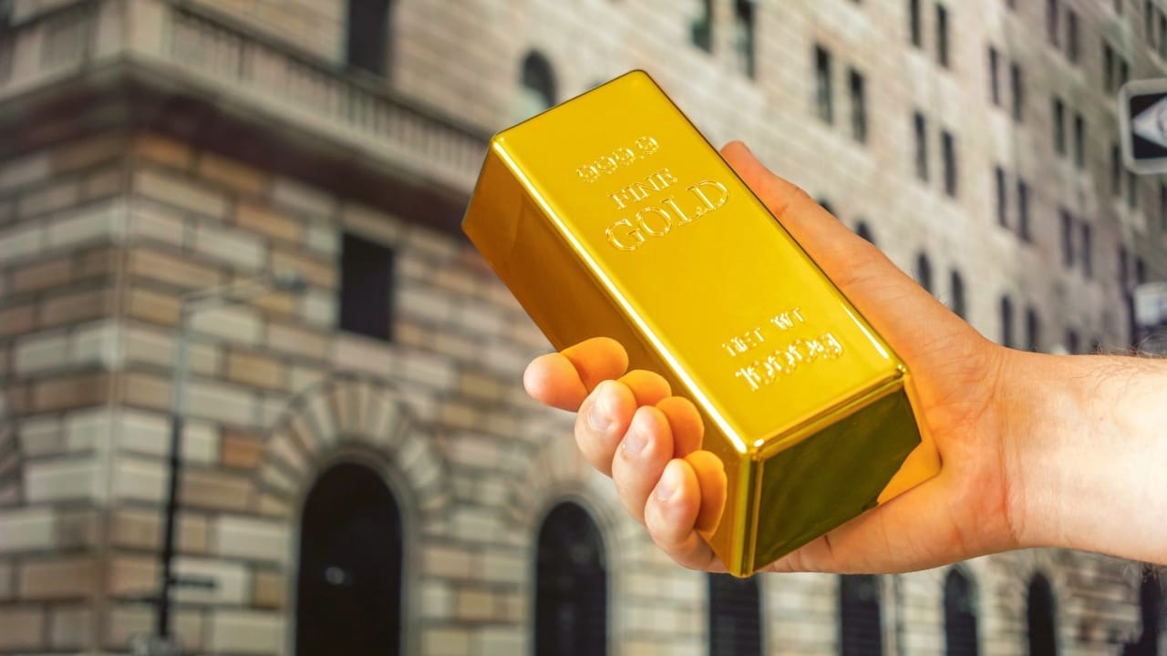 The Largest Gold Vault In the World Is Beneath Manhattan