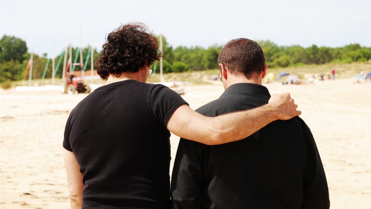 The Hidden Language of Hugs & What 8 Different Types Mean